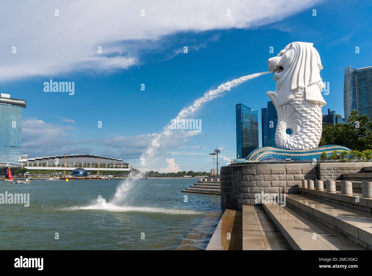 The merlion park in Singapore Stock Photo - Alamy