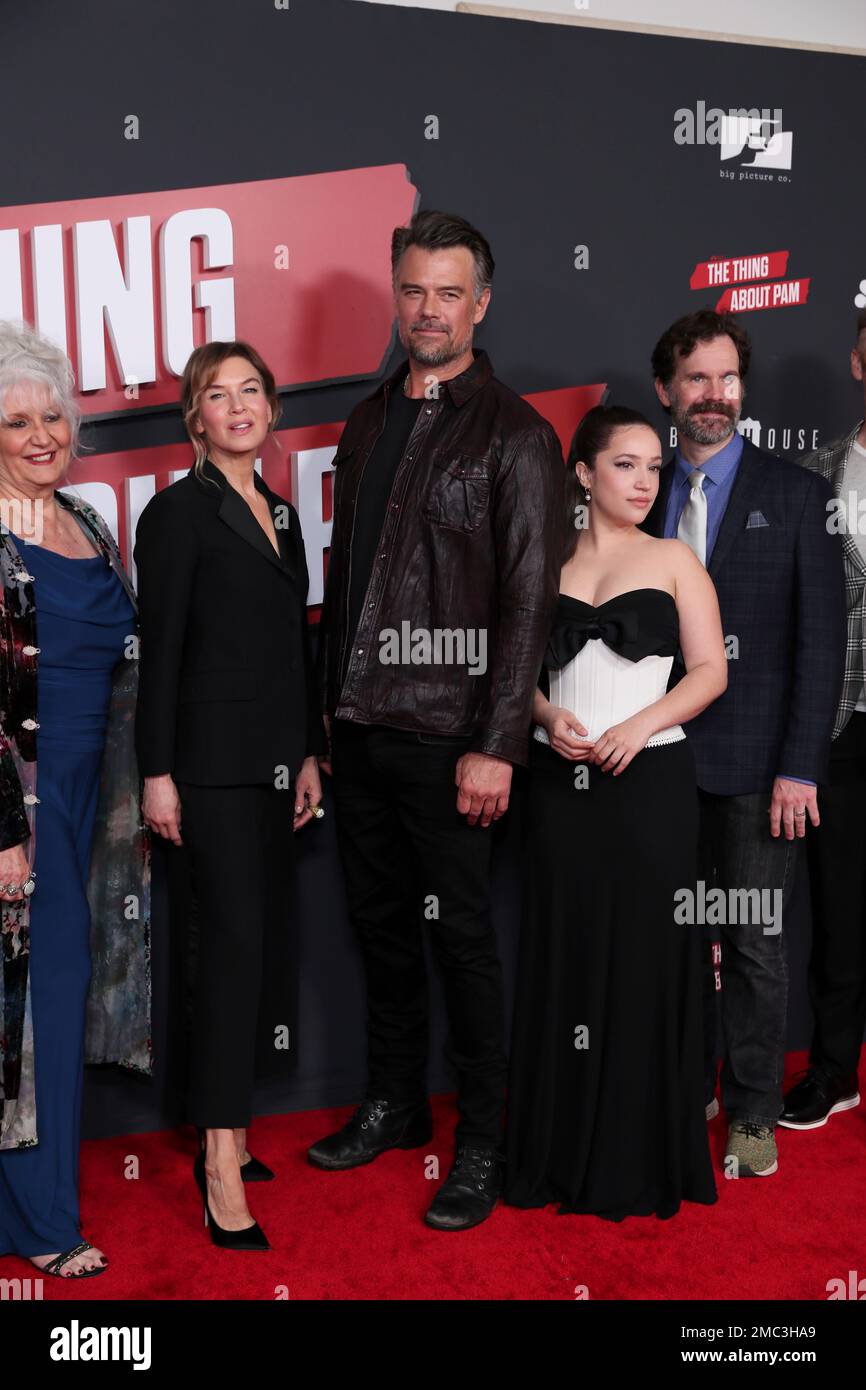 From left to right, Suanne Spoke, Renée Zellweger, Josh Duhamel, Gideon ...
