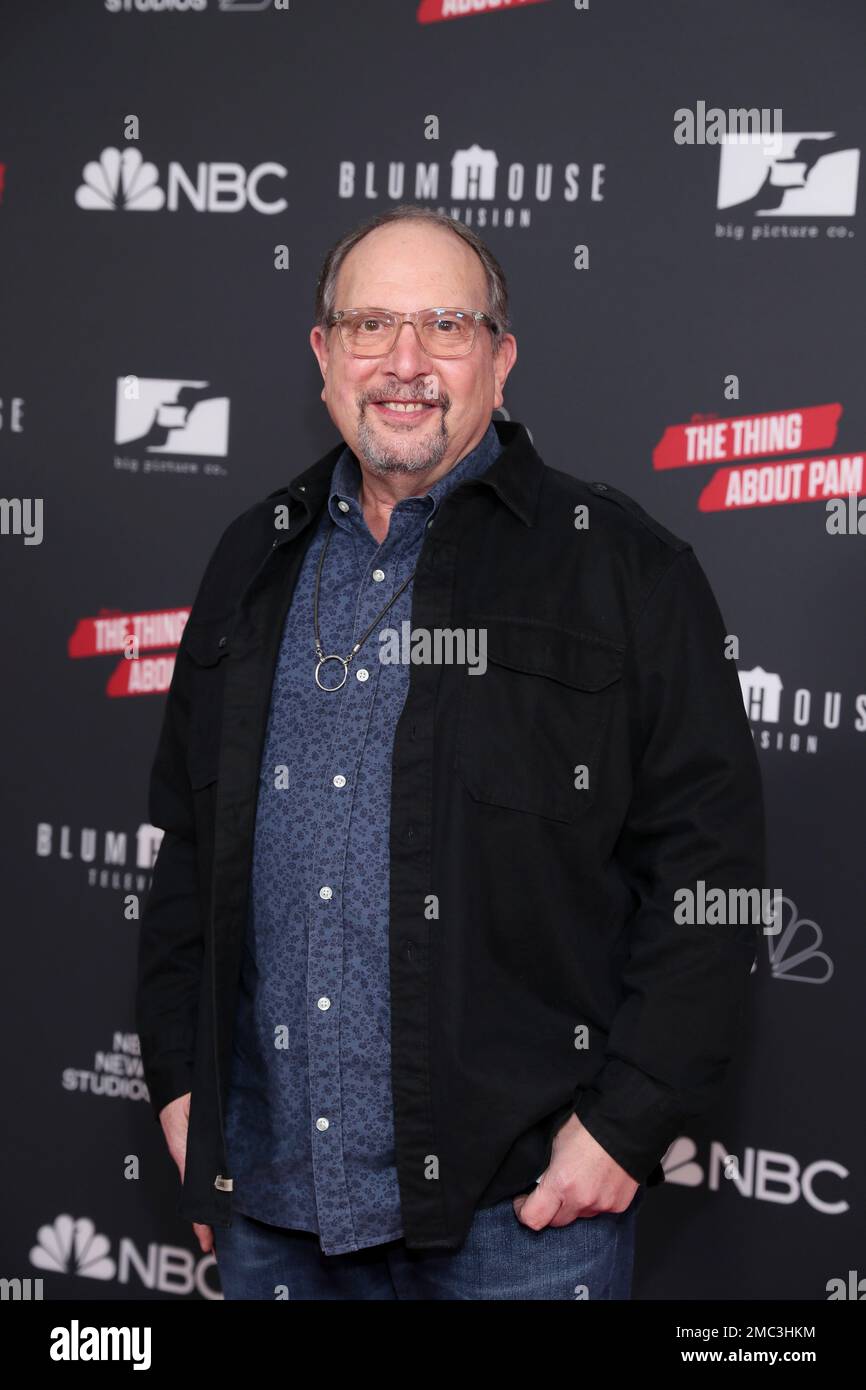Director and executive producer Scott Winant attends a red carpet event ...