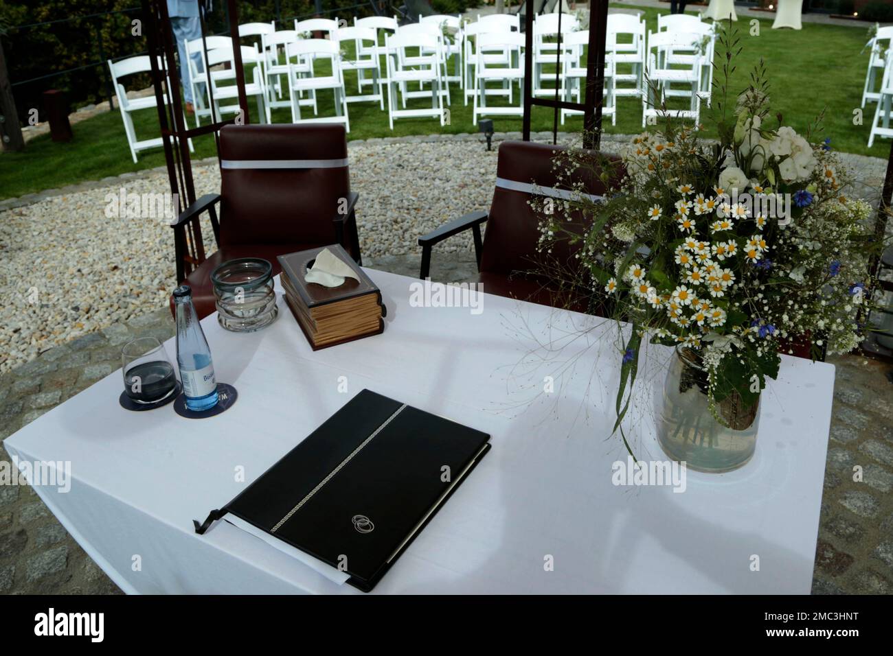 Wedding Background Image, Summer Celebration Outdoors Stock Photo - Alamy