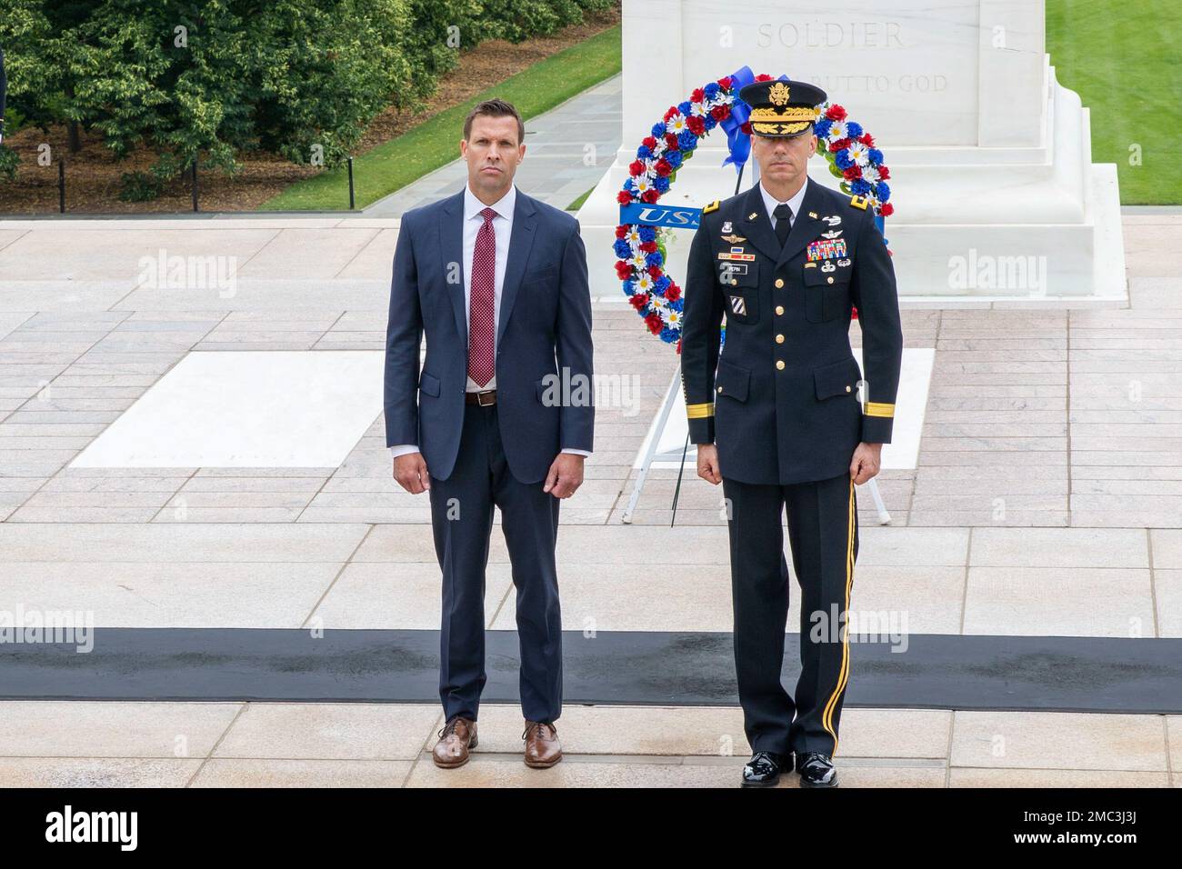 Soldiers assigned to the 3d U.S. Infantry Regiment (The Old Guard ...