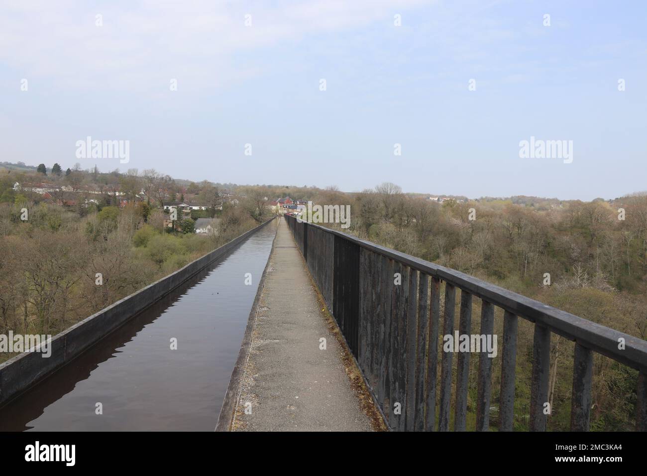 Pontcysyllte Aqueduct is a queduct that carries the Llangollen canal ...
