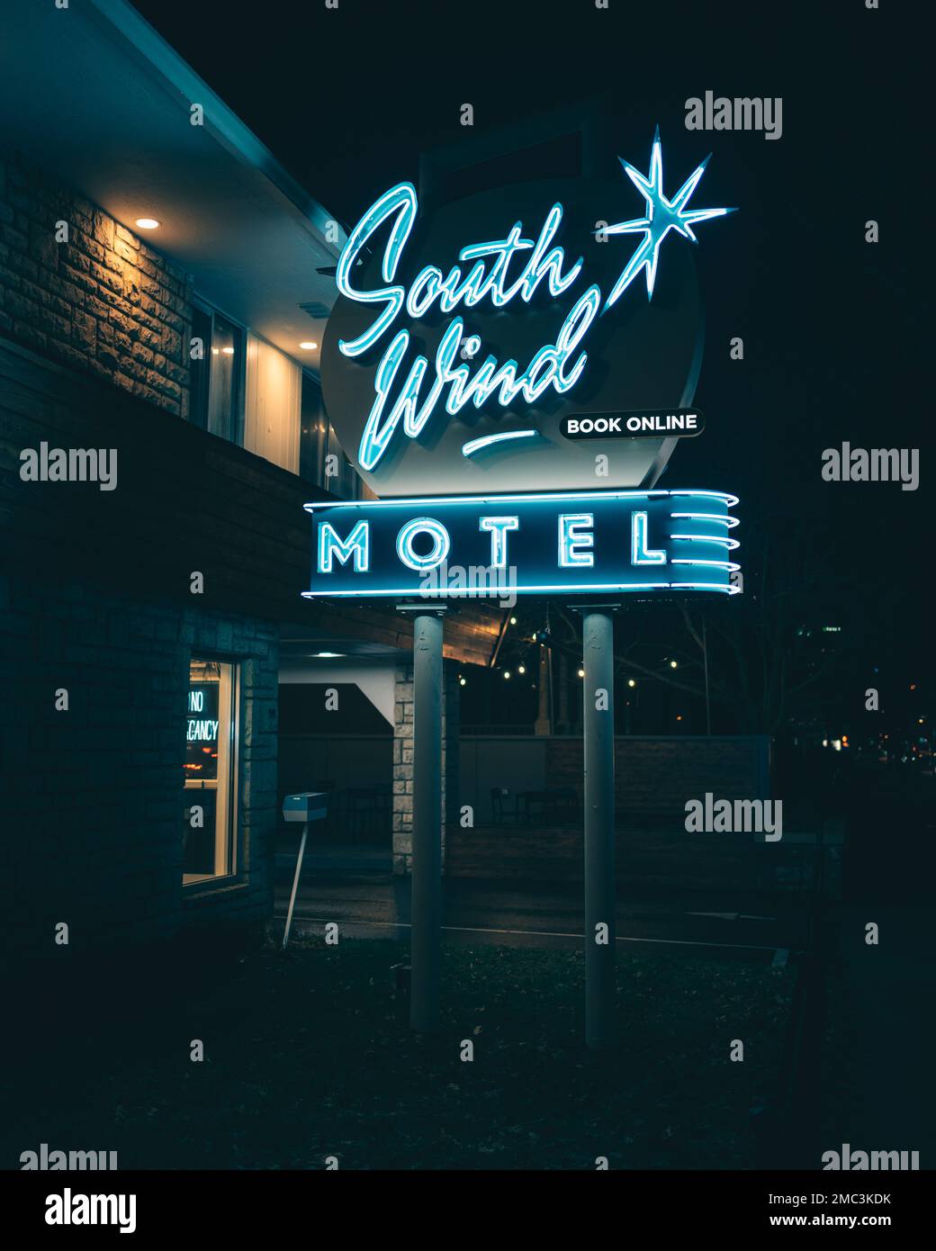 South wind hi-res stock photography and images - Alamy