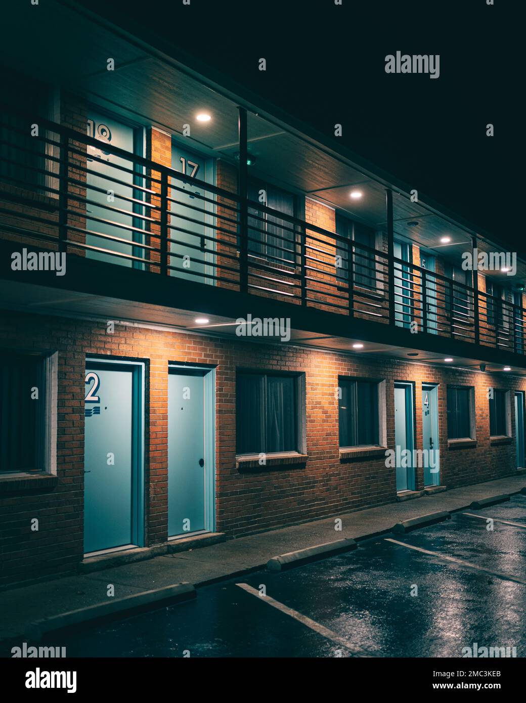 The South Wind Motel at night, Columbus, Ohio Stock Photo - Alamy