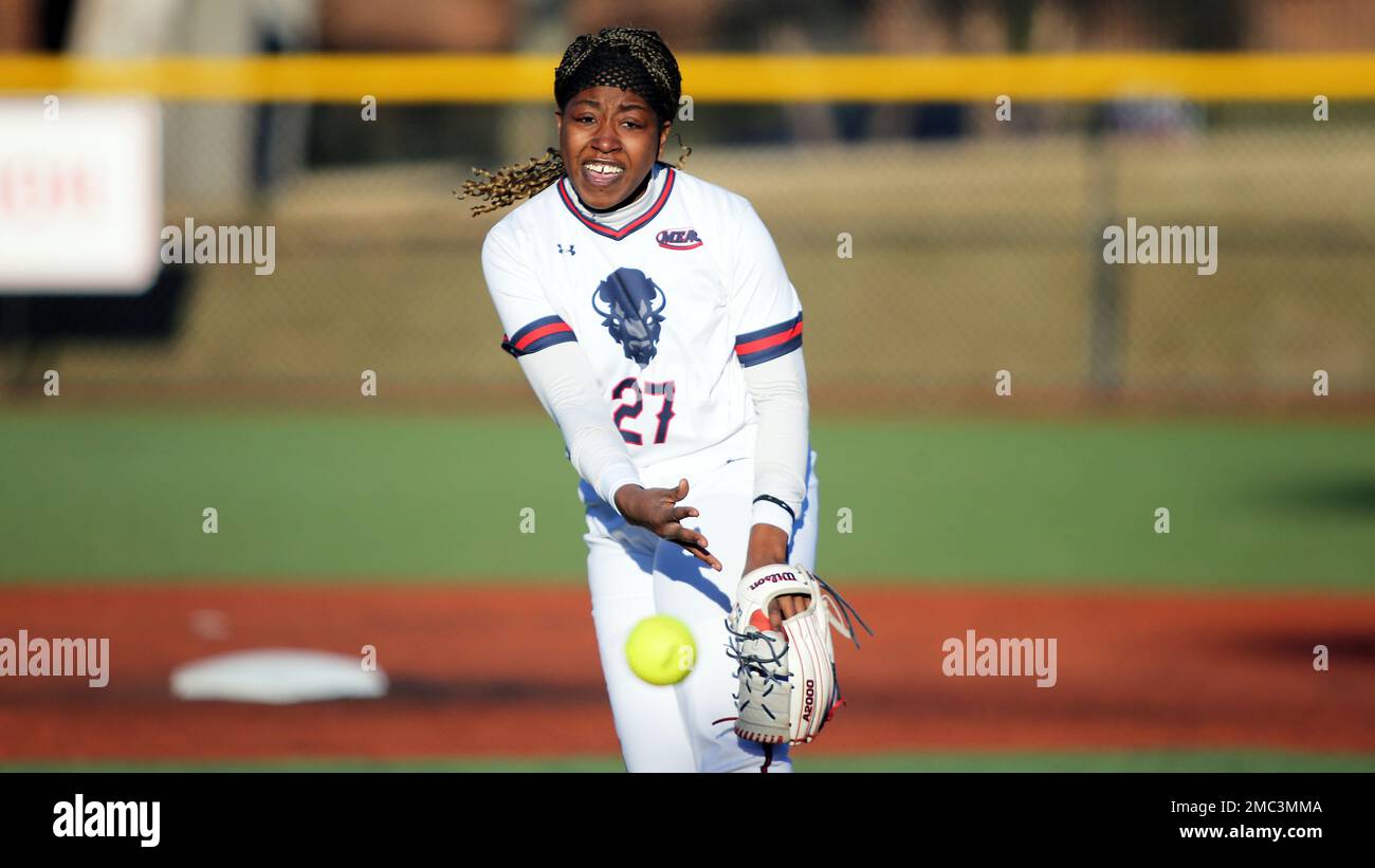Howard pitcher Tracey Mosley (27) pitches during an NCAA softball game ...