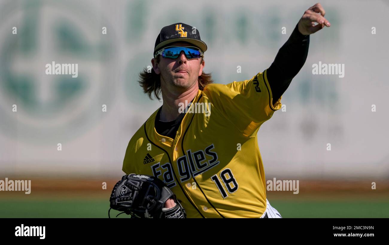 Southern Mississippi pitcher Dalton Rogers (18) throws during an NCAA ...