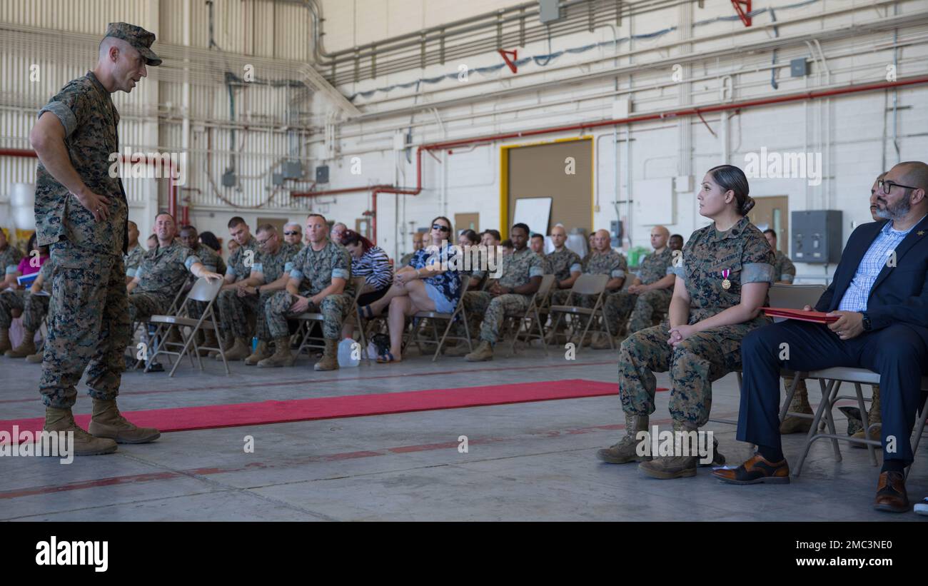 U.S. Marine Corps Lt. Col. William Pomeroy (left), commanding officer ...