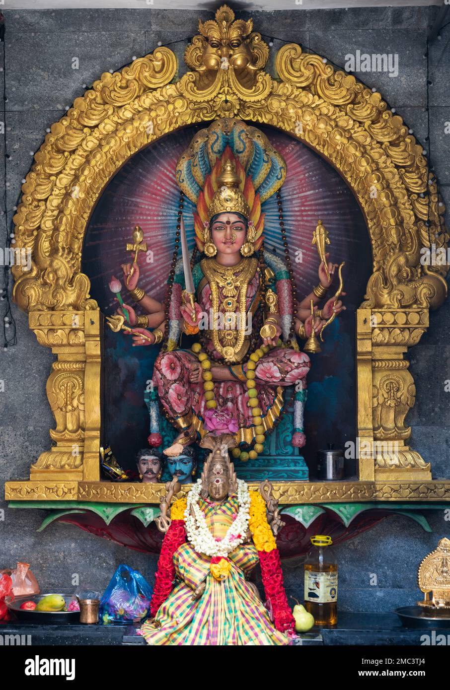 Mali amman temple hi-res stock photography and images - Alamy