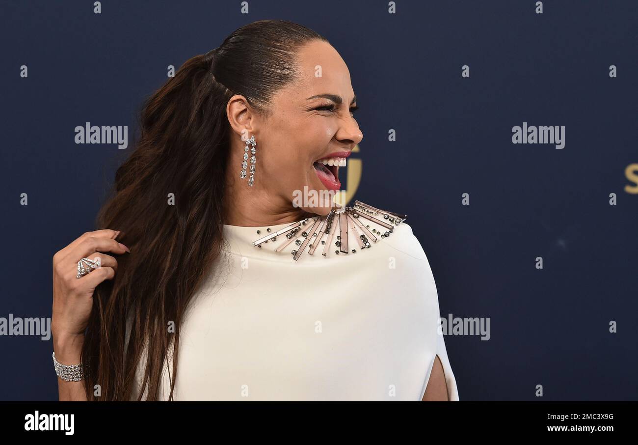 Amanda Brugel arrives at the 28th annual Screen Actors Guild Awards at ...