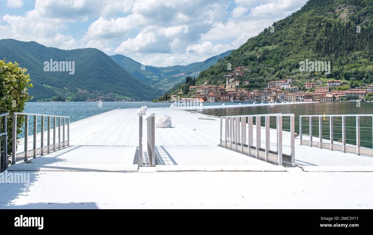 A white floating bridge connecting an island to the mainland Stock ...