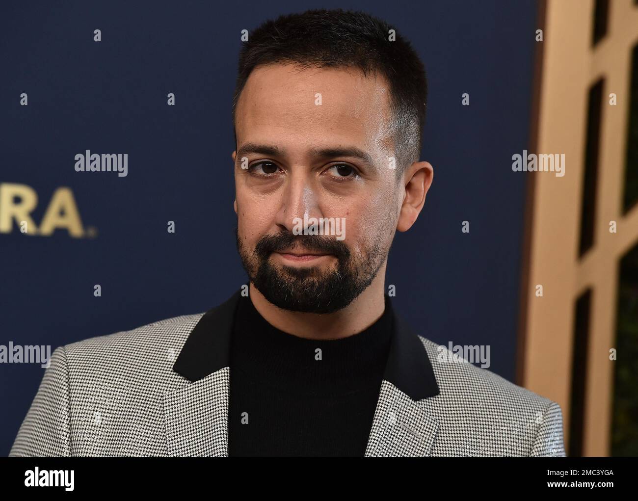 Lin-Manuel Miranda arrives at the 28th annual Screen Actors Guild ...
