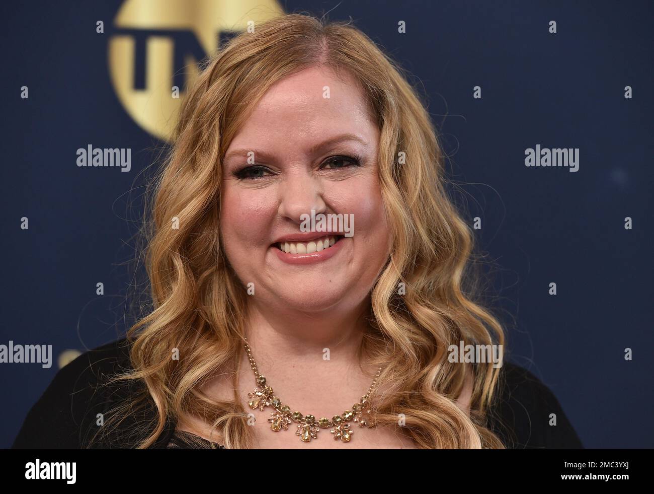 Sarah Baker arrives at the 28th annual Screen Actors Guild Awards at ...