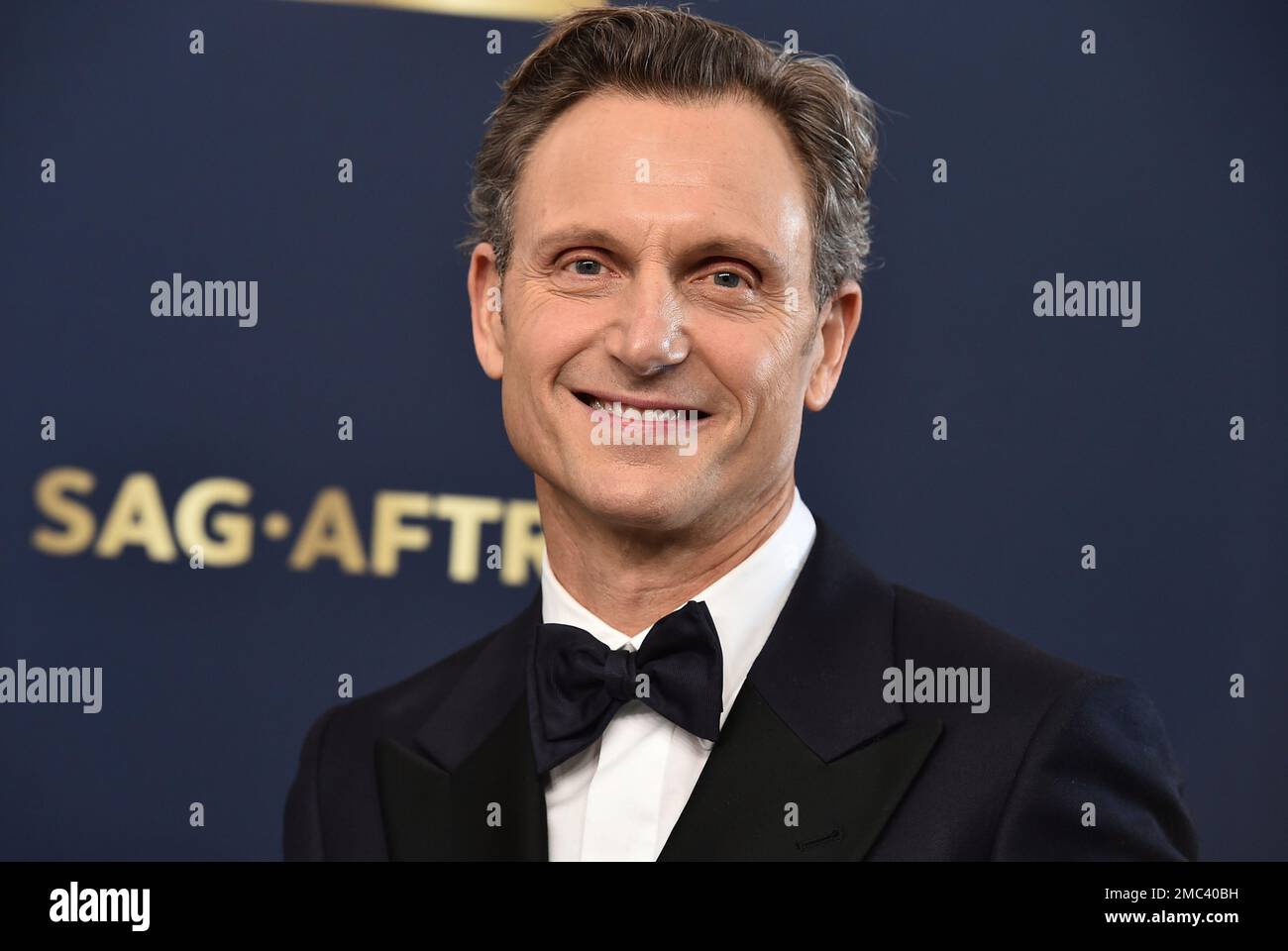 Tony Goldwyn arrives at the 28th annual Screen Actors Guild Awards at ...