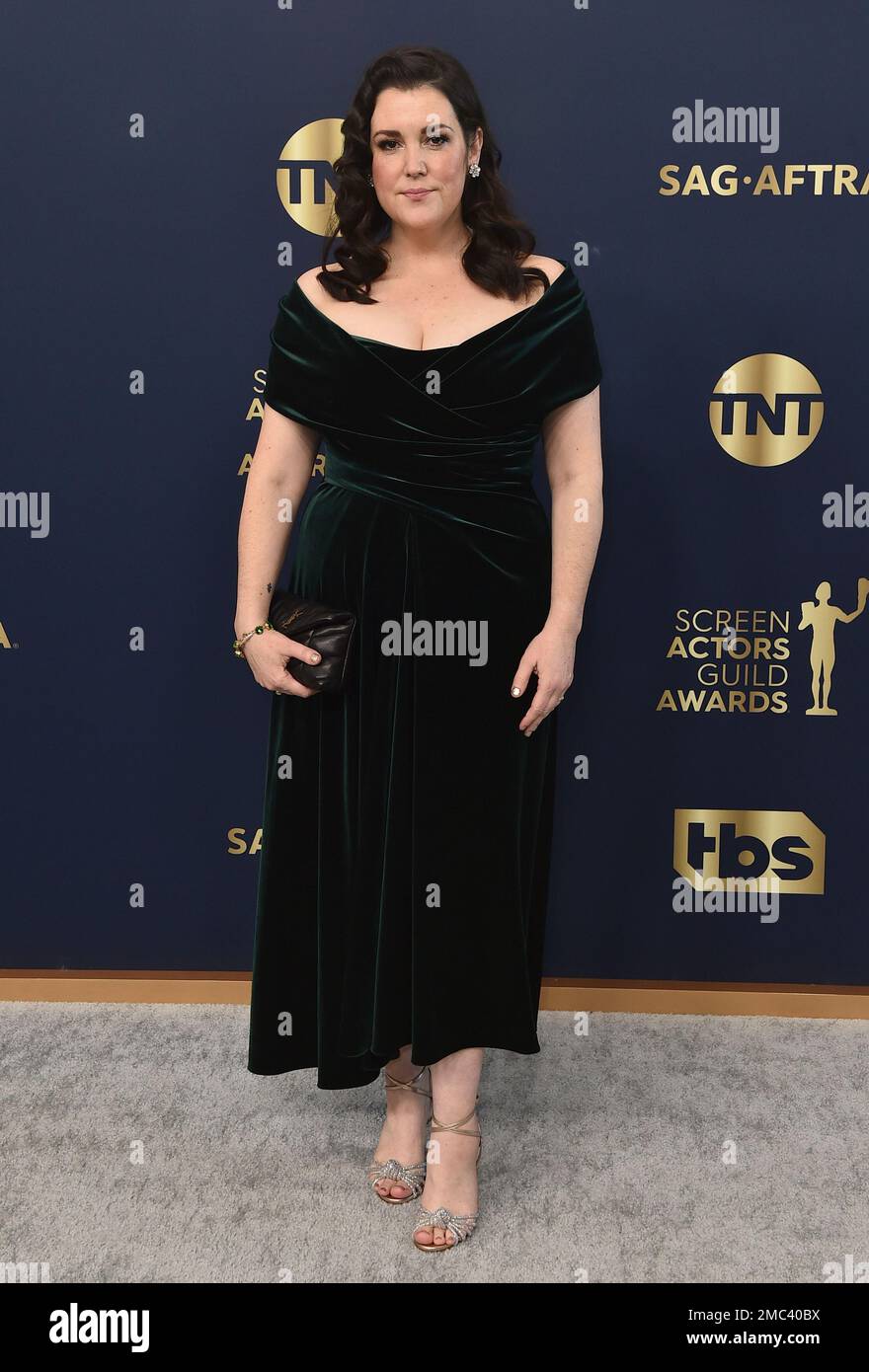 Melanie Lynskey arrives at the 28th annual Screen Actors Guild Awards ...