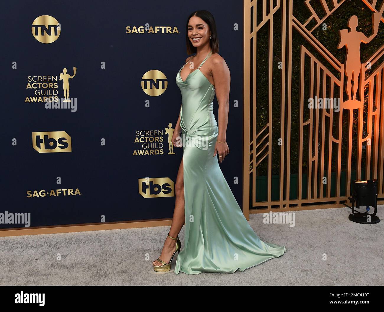 Vanessa Hudgens arrives at the 28th annual Screen Actors Guild Awards ...