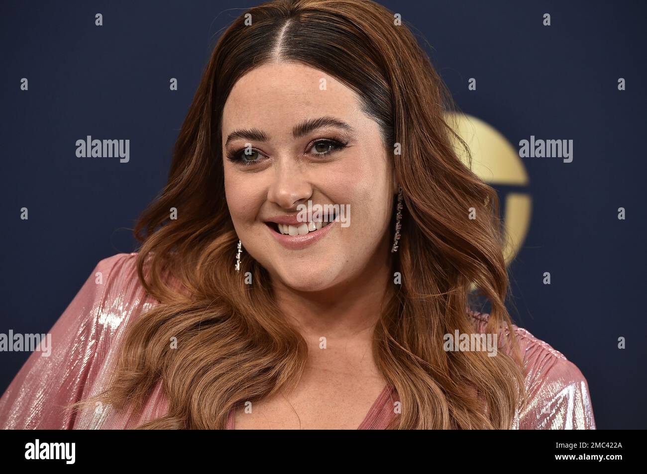 Michelle Meredith arrives at the 28th annual Screen Actors Guild Awards ...