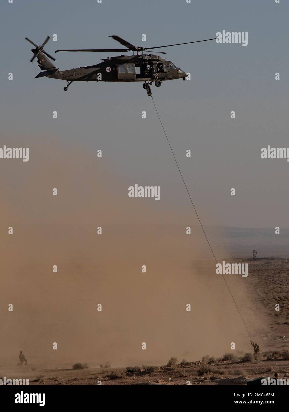 Uh 60 black hawk helicopeter hi-res stock photography and images - Alamy