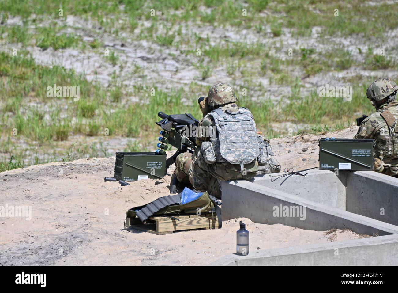 572nd beb hi-res stock photography and images - Alamy