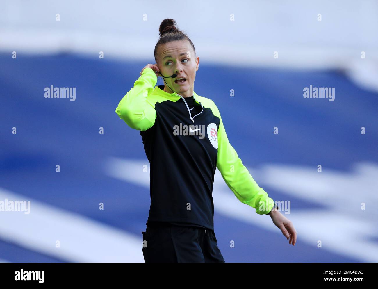 Match referee Rebecca Welch (centre) warming up before the Sky Bet ...