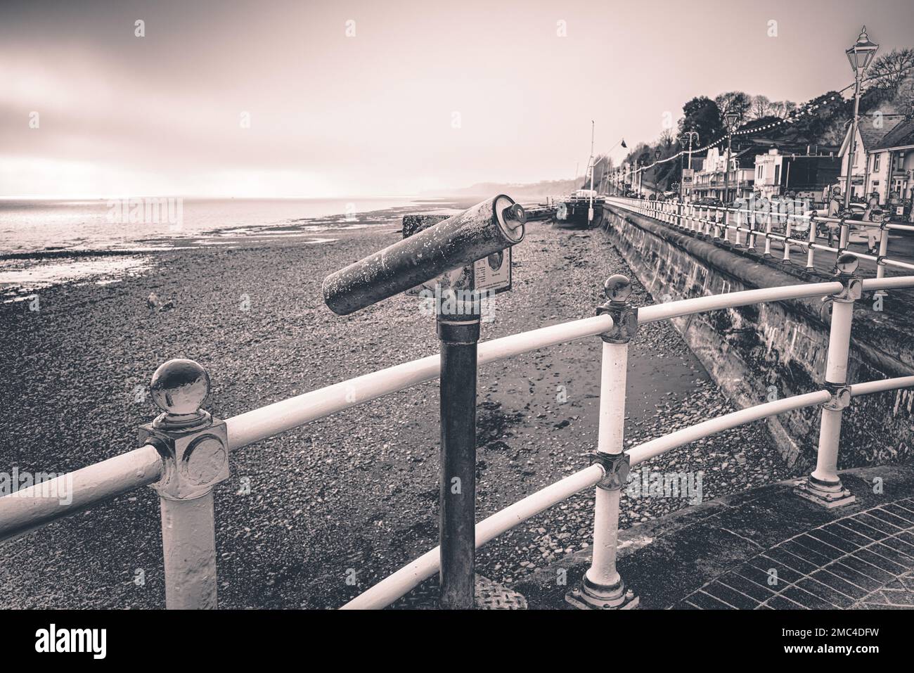 Discover channel telescope hi-res stock photography and images - Alamy