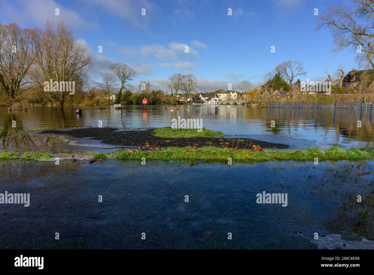 Floodwater from burst riverbank of the River Avon overwhelms the ...