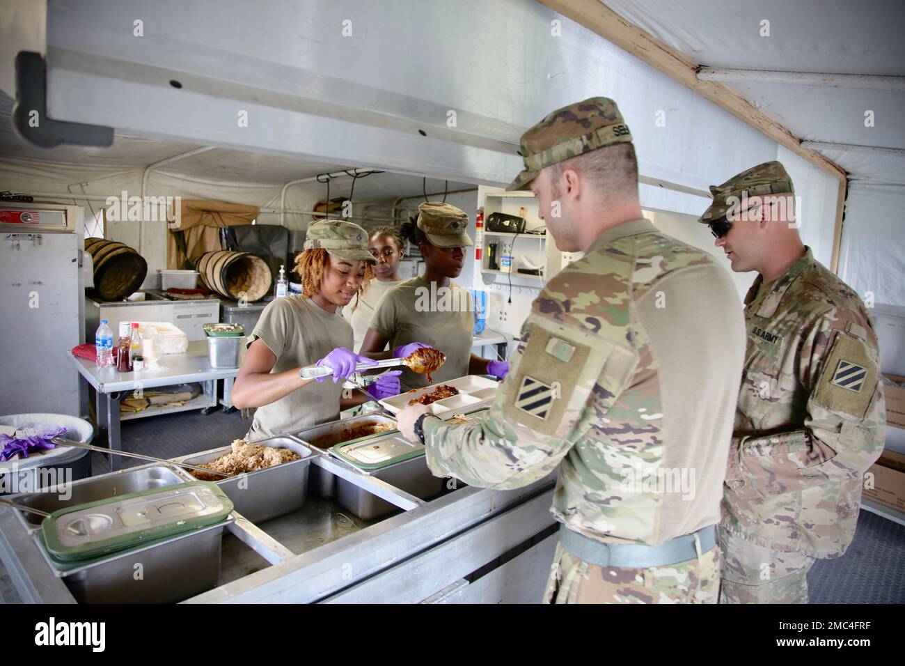 Georgia Army National Guard Soldiers assigned to 148th Brigade Support ...