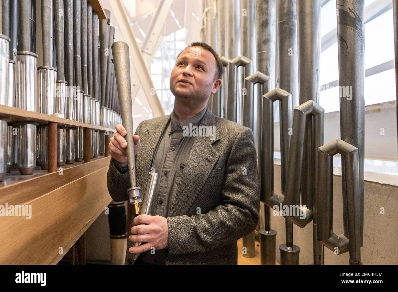 Kevin Cartwright, technician and president of Los Angeles-based Rosales ...