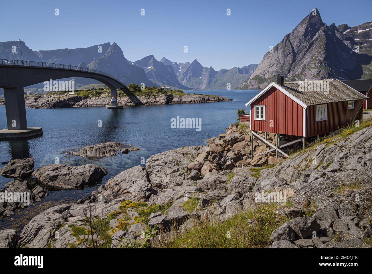 Hamnoy Bridge and fjord, Hamnoya, Moskenesøya, Lofoten Islands ...