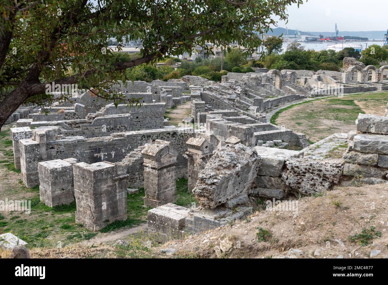 Split cathedral roman ruins hi-res stock photography and images - Alamy