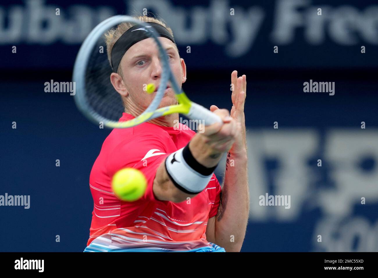 Alejandro Davidovich Fokina of Spain returns the ball to Jannik Sinner ...