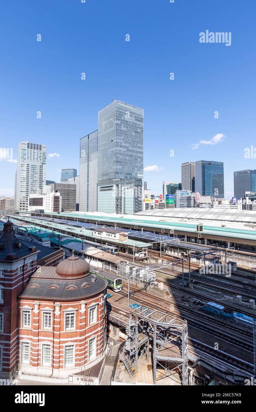 Tokyo. High angle view, the Marunouchi side of the red brick Tokyo ...