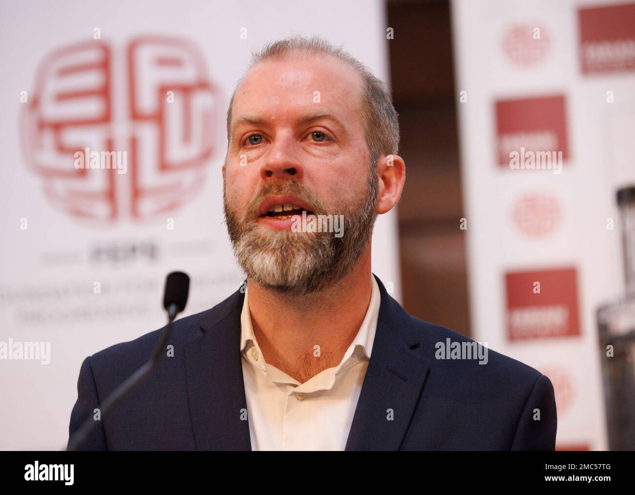 Labour mp for stalybridge and hyde hi-res stock photography and images ...