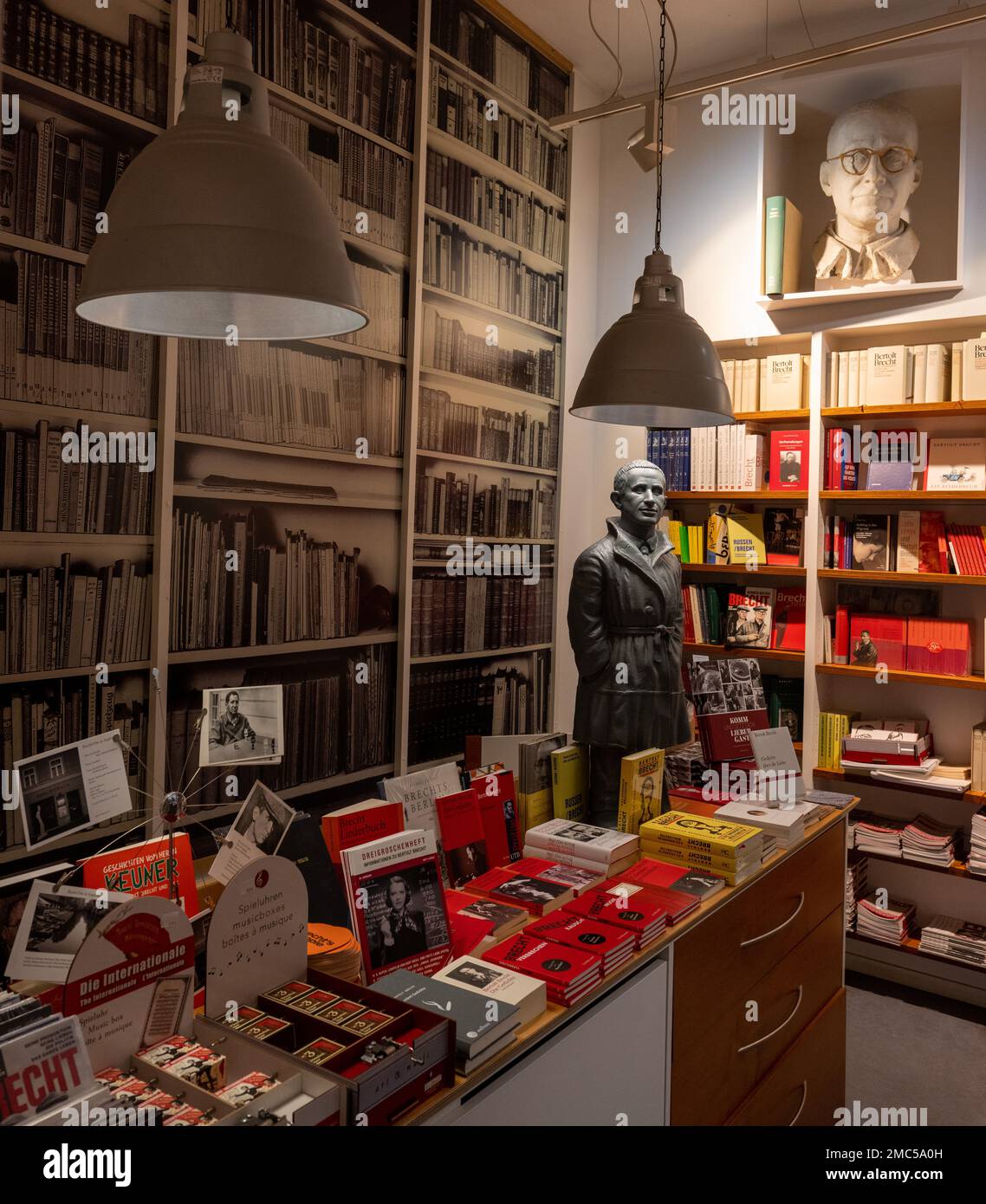 Augsburg, Germany. 20th Jan, 2023. In a bookstore there is a statue and ...