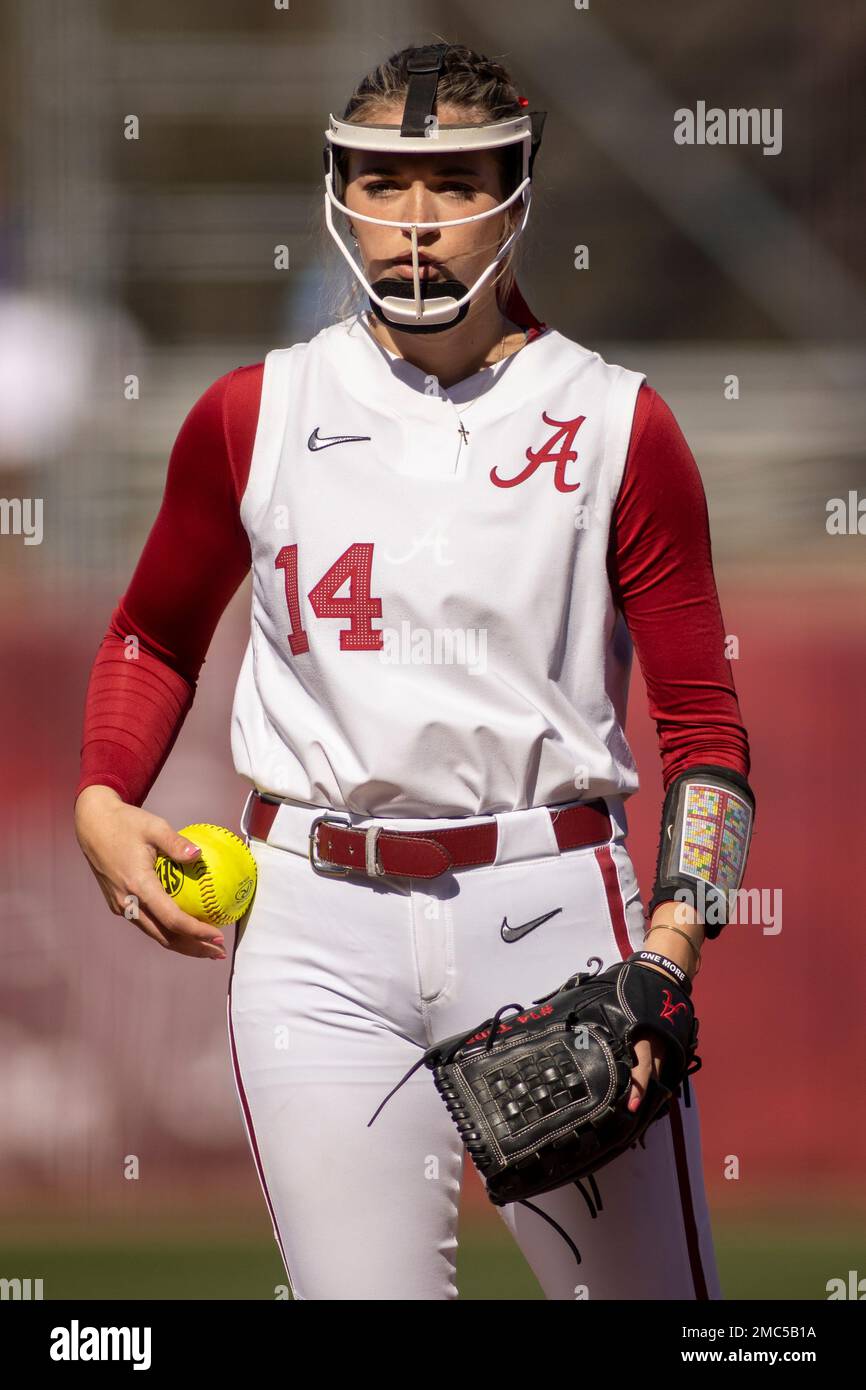 Alabama pitcher Montana Fouts (14) pitches against Middle Tennessee ...
