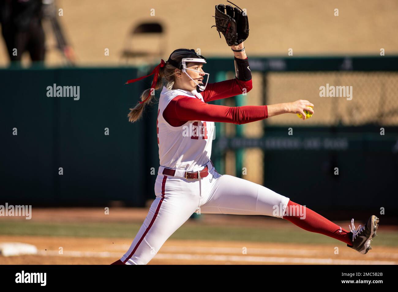 Alabama pitcher Montana Fouts (14) pitches against Middle Tennessee ...
