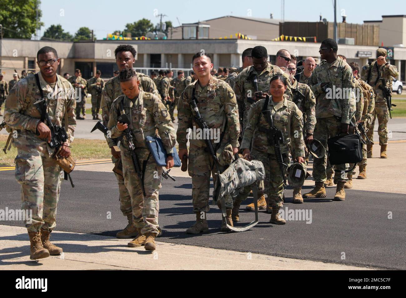 101st headquarters and headquarters battalion hi-res stock photography ...