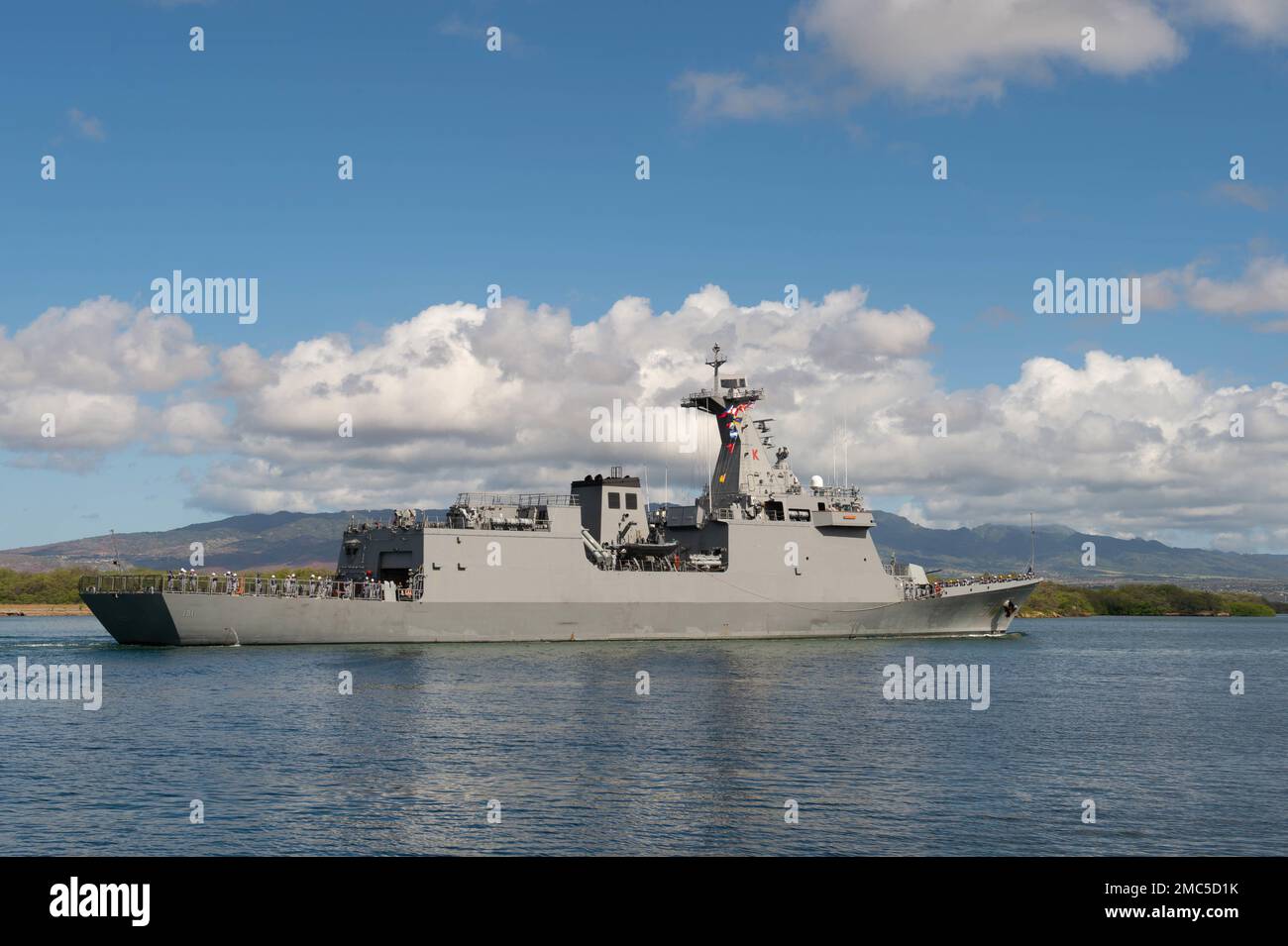 220625-N-XL376-1001 PEARL HARBOR (Jun. 25, 2022) – Philippine navy ...