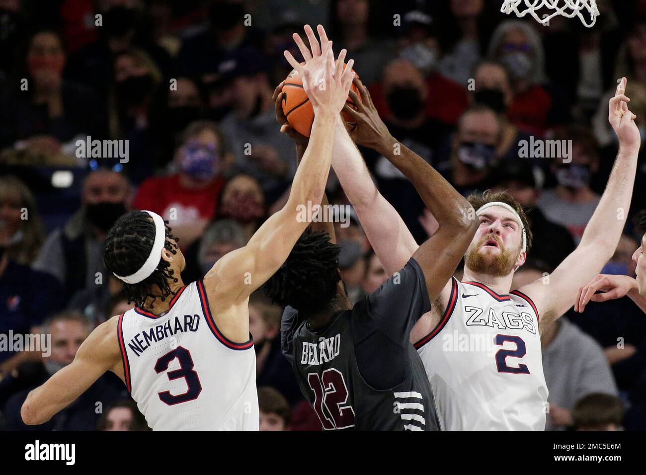 Gonzaga guard Andrew Nembhard (3), forward Drew Timme (2) and Santa ...
