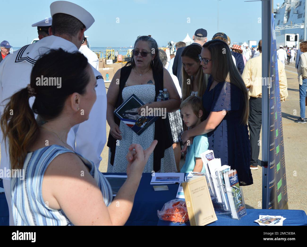 Uss montana ssn 794 hi-res stock photography and images - Alamy