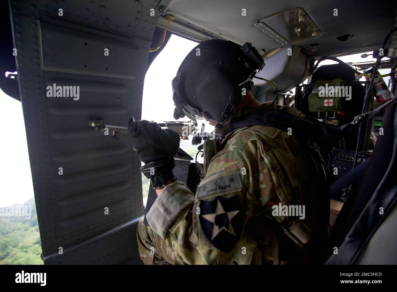 U.S. Army Soldiers from 2nd Battalion, 2nd Aviation Regiment, 2nd ...