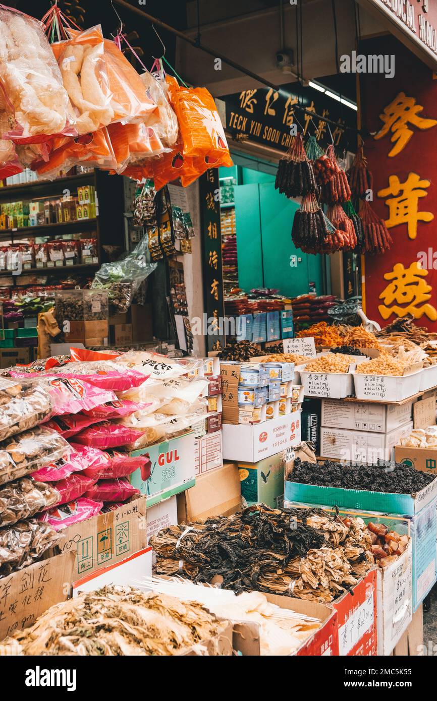 Singapore urban farming hi-res stock photography and images - Alamy