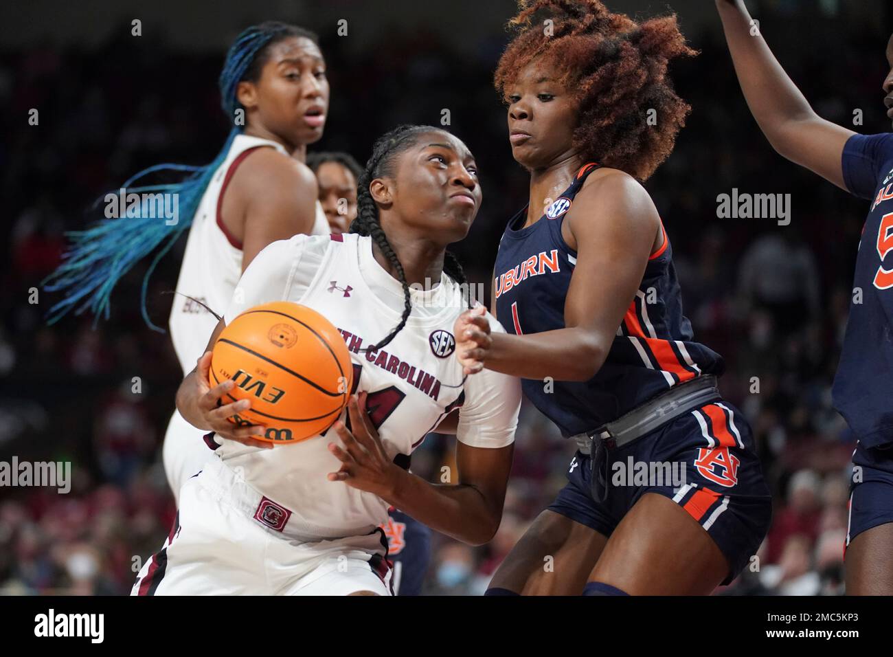 South Carolina guard Saniya Rivers, left, drives to the hoop against ...