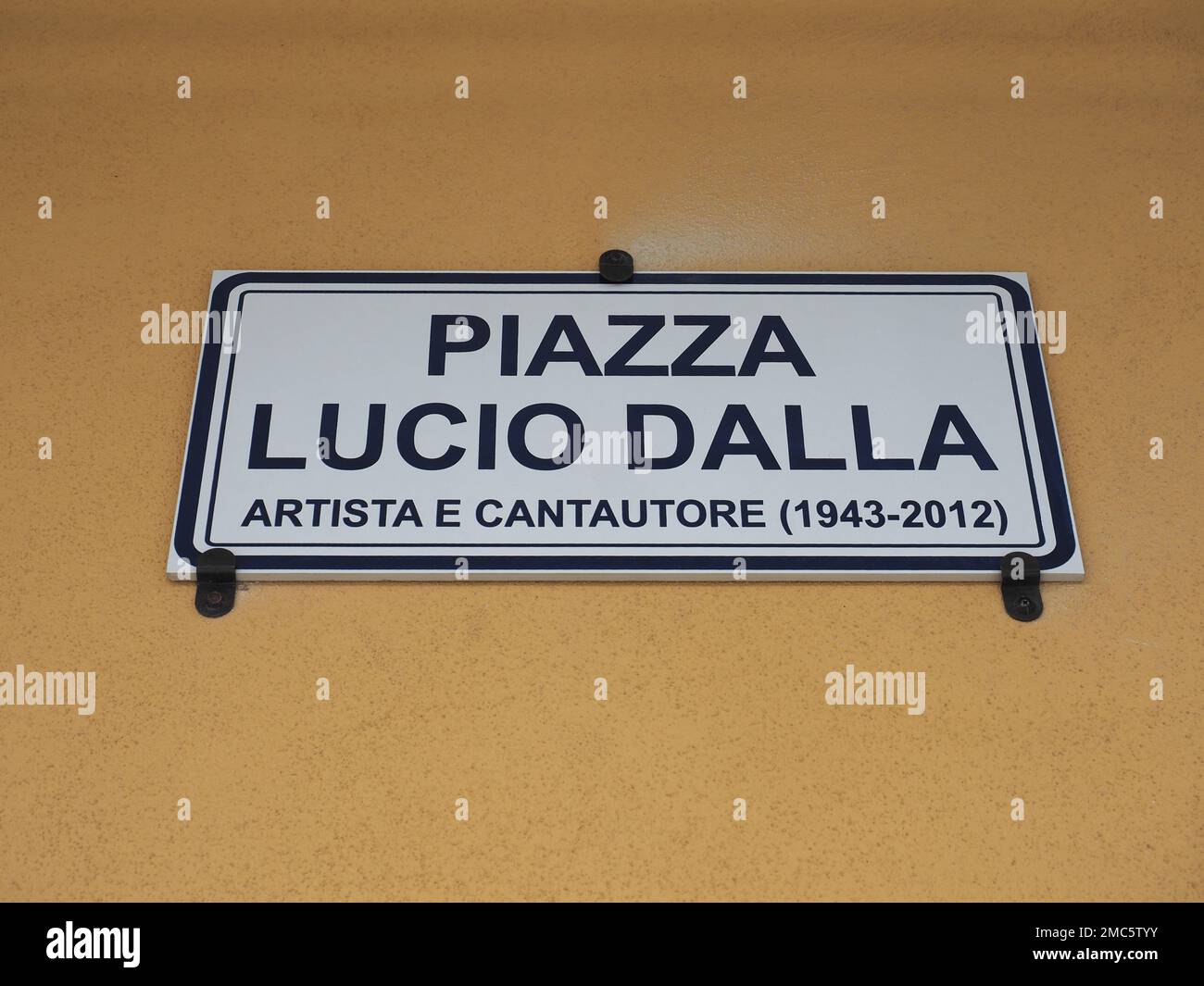 BOLOGNA, ITALY - CIRCA SEPTEMBER 2022: Piazza Lucio Dalla artista e ...