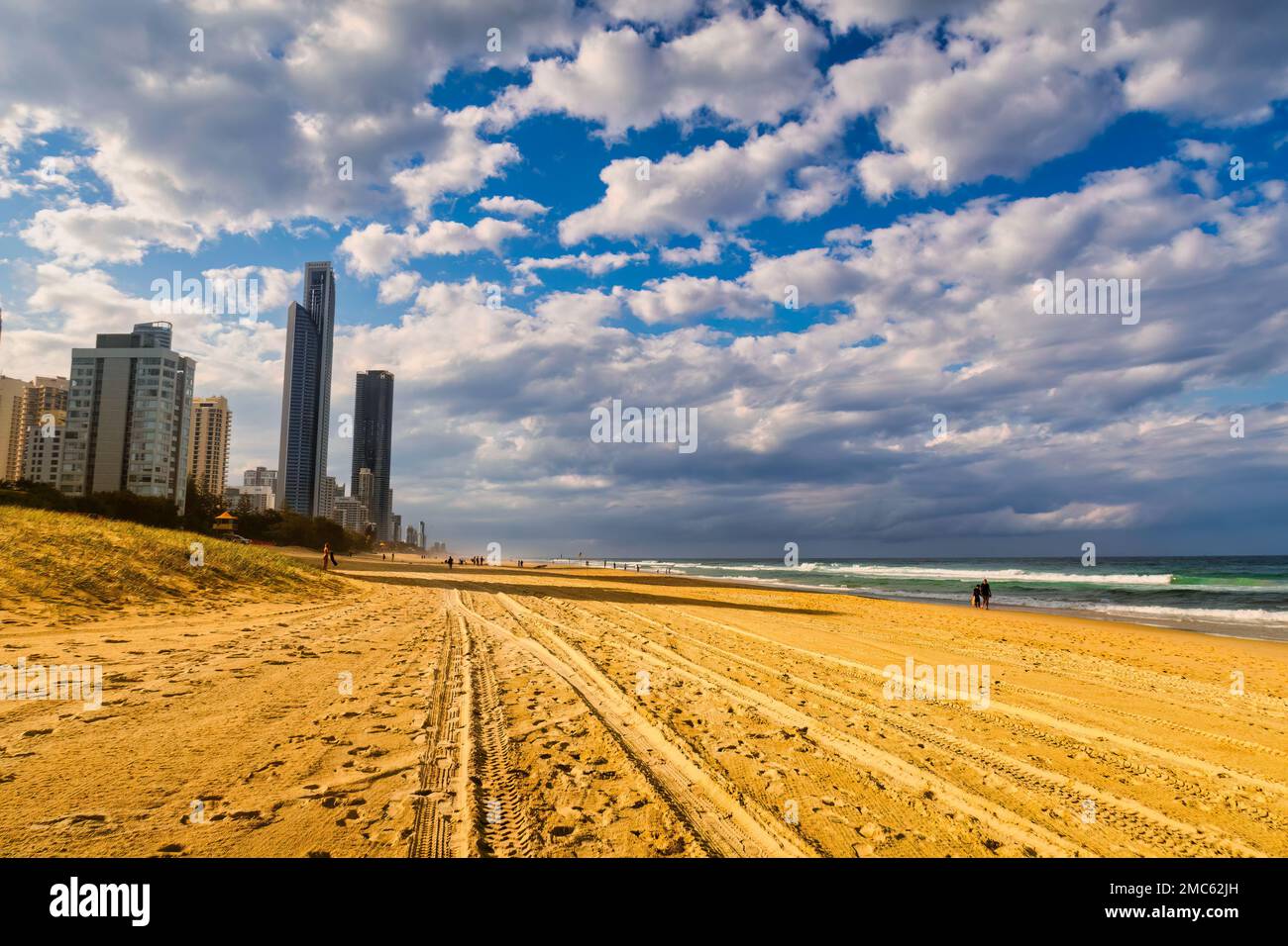 Coast and cityview hi-res stock photography and images - Alamy