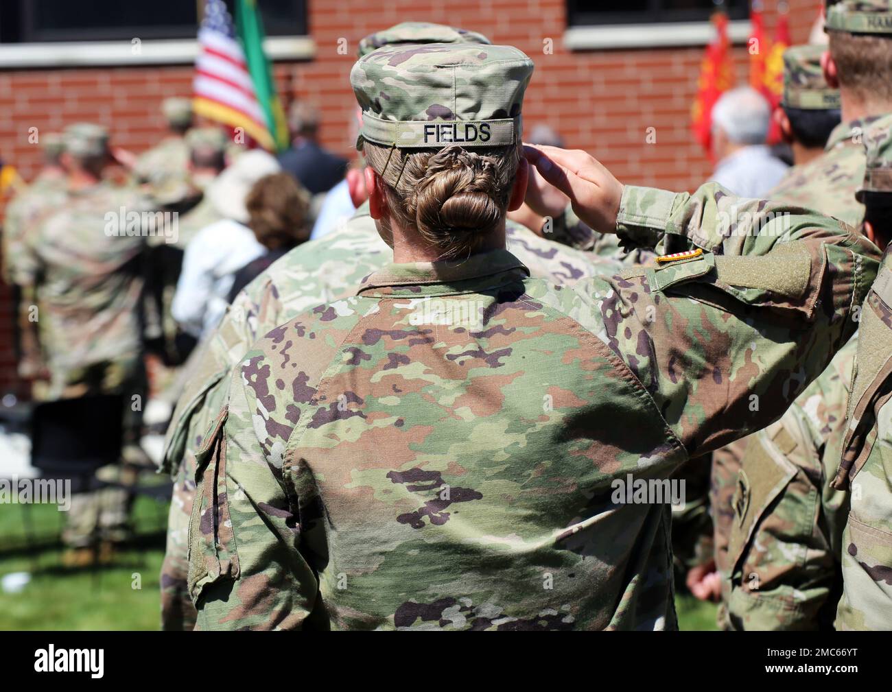 Soldiers with 2nd Battalion, 146th Field Artillery Regiment, 81st ...