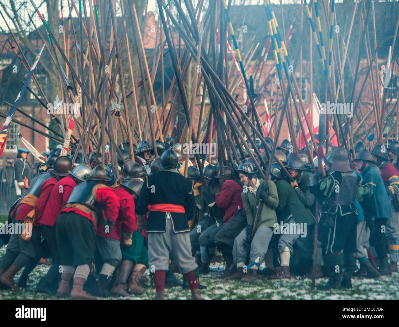 People in english civil war uniforms hi-res stock photography and ...