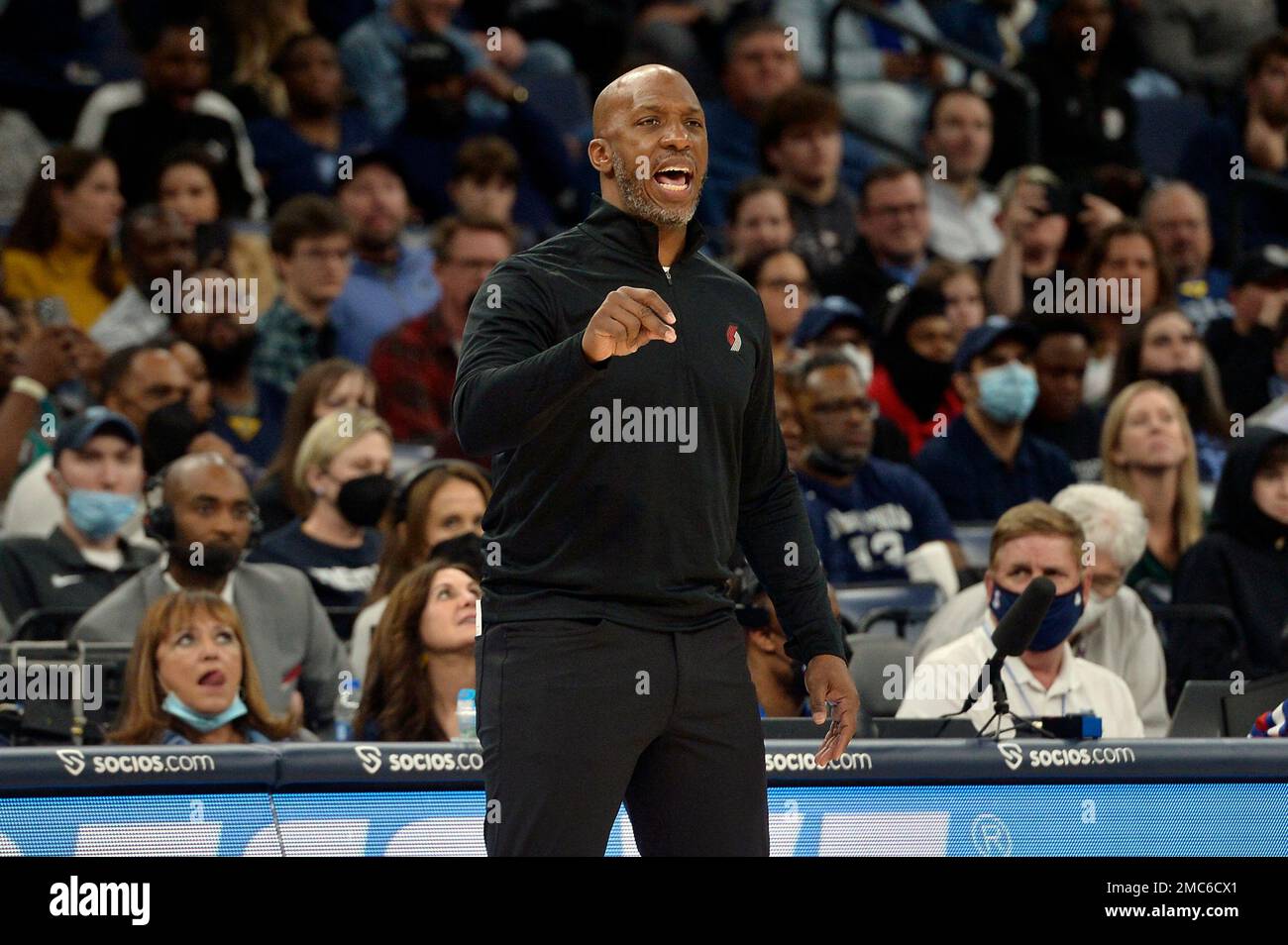 Portland Trail Blazers head coach Chauncey Billups calls to players in ...