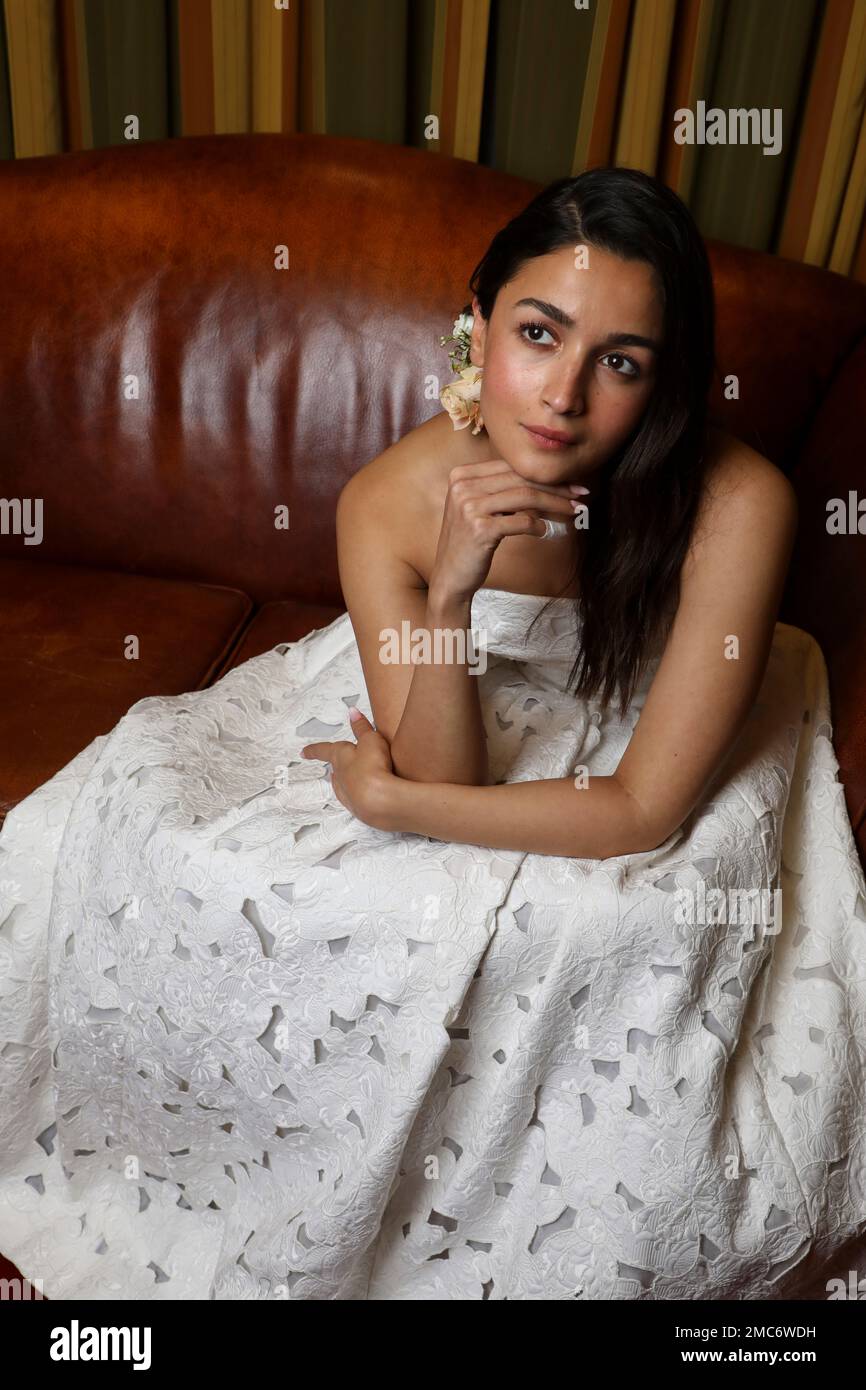 Alia Bhatt poses for portrait photographs for the film 'Gangubai ...