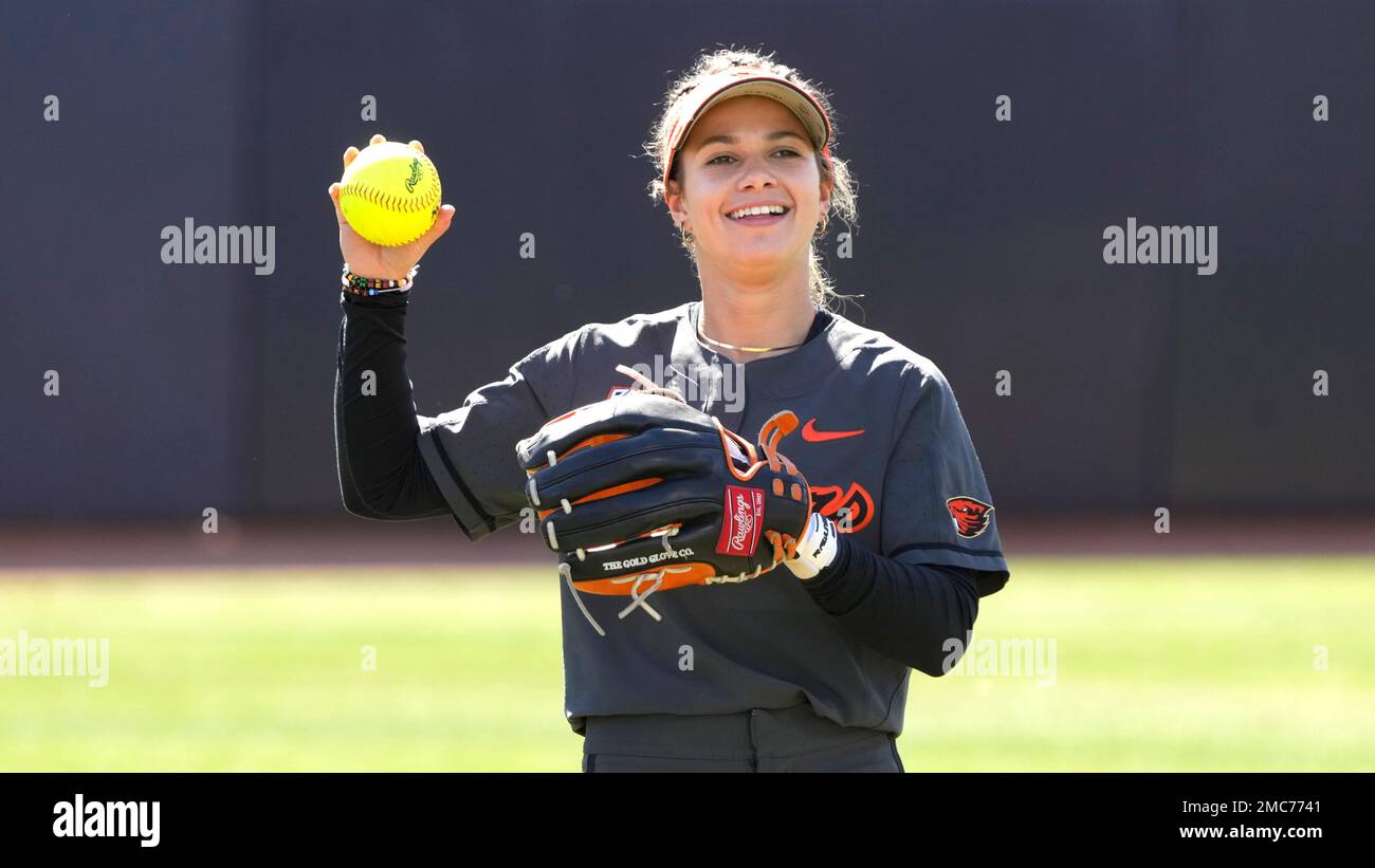 Oregon State outfielder Jade Soto (22) during an NCAA softball game against Southern Utah on ...