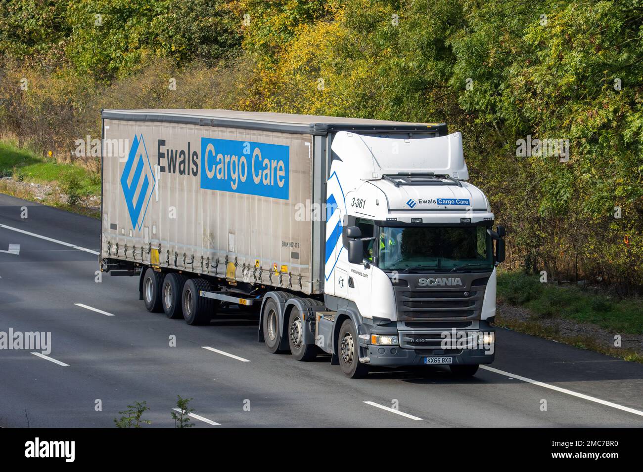 Ewals Cargo Care Scania R410 KX65 BXD Stock Photo - Alamy
